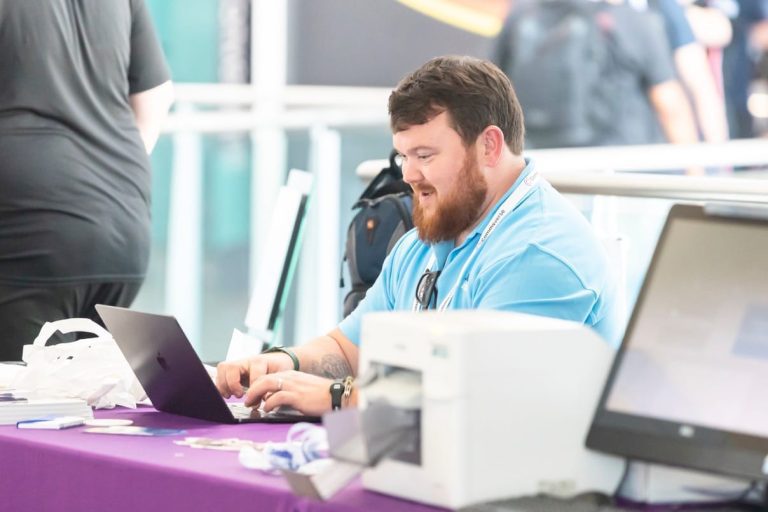 10 Event Check-In Tips for Seamless Entry and Happy Attendees